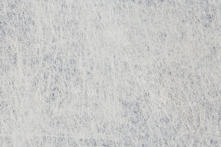 Médias filtrants pour séparation solide/liquide